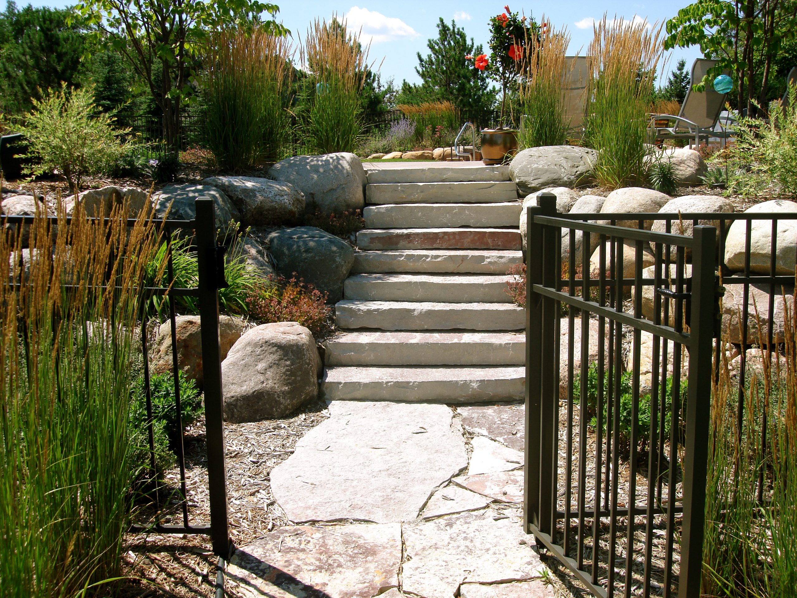 Natural Stone Staircases Builder